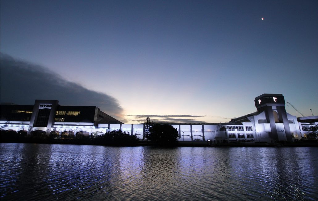 Lighting up the façades of Pacific Fair | ULA Group