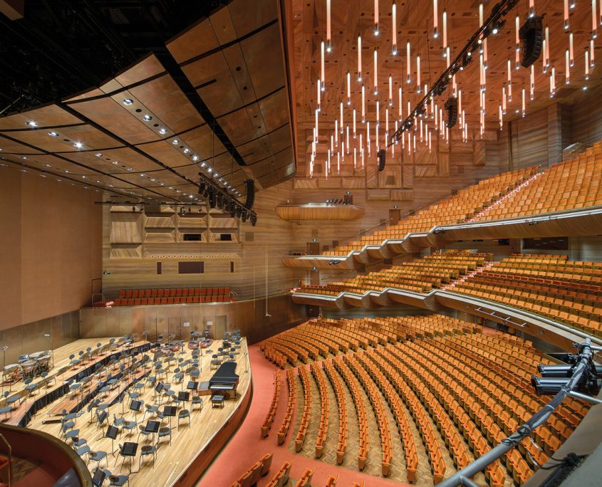 Entertainment Lighting | ULA Group